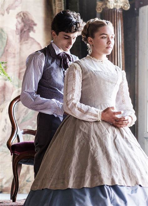 Timothée Chalamet And Florence Pugh In ‘little Women 2019 Jurken Fotografie Wallpaper