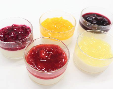 たっぷり果実のミックスベリーソース外食・喫茶ソントン株式会社