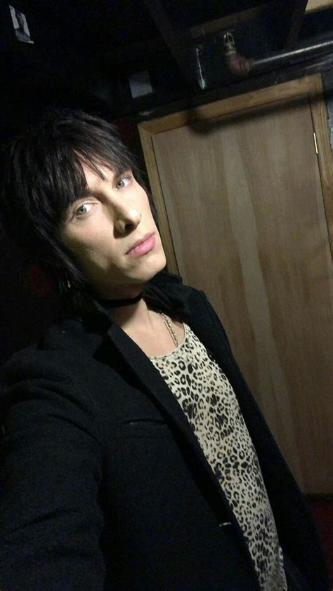 Pin Oleh 🩷 Di Sebastian Danzig