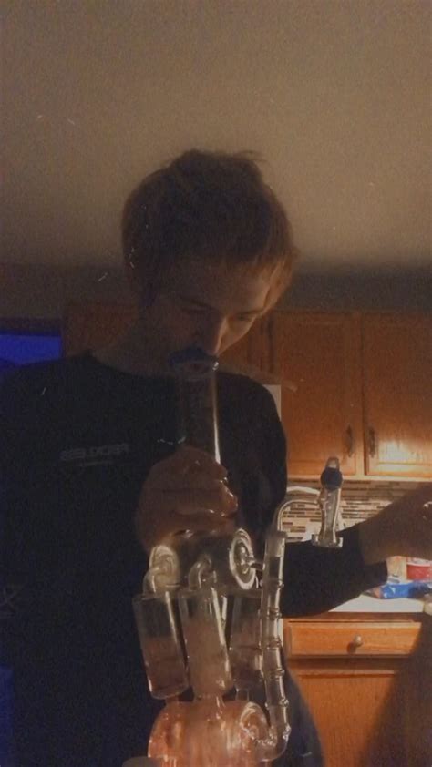 milkin in the kitchen 💨 : r/Milking