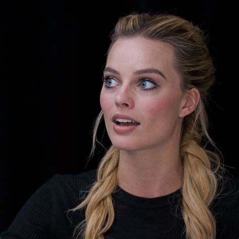 Margot Robbie Icon