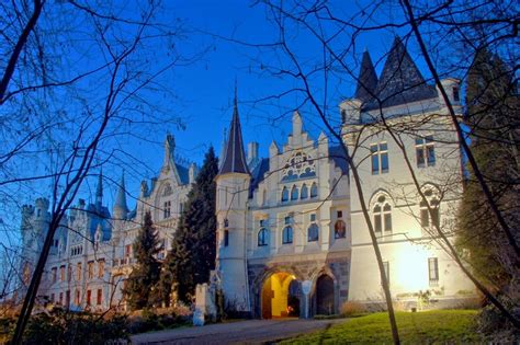 Aber Bitte Mit Sahne Https Arte Tv De Videos A Re Wohnen Nur Fuer Reiche