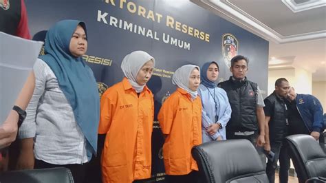 Foto Polisi Si Kembar Rihana Rihani Tipu Korban Pakai Skema Ponzi