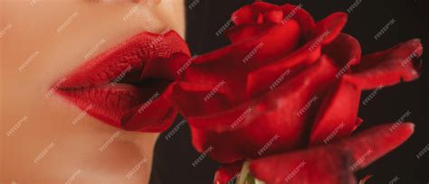 Premium Photo Sexy Plump Lips Lips With Red Lipstick Closeup