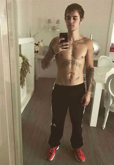 Justin Bieber Makes Epic Return To Instagram With Host Of Revealing Selfies Daily Star