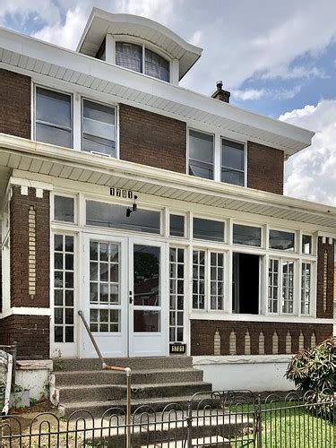 Holman Street Peaselburg Covington Ky Built In The Earl… Flickr