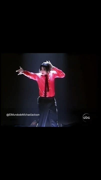 Michael Jackson Dangerous Live American Bandstand 2002
