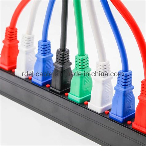 Vertical Installation Industrial Outlet IEC PDU With Circuit Breaker Universal Series Rack