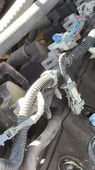 6 0 Vortec Injector Wires Difficult To Remove Best Removal Methods Youtube