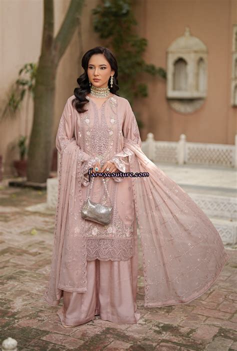 Guzel Sajni Ready To Wear Edit 2025 Pakistani Latest Fashion