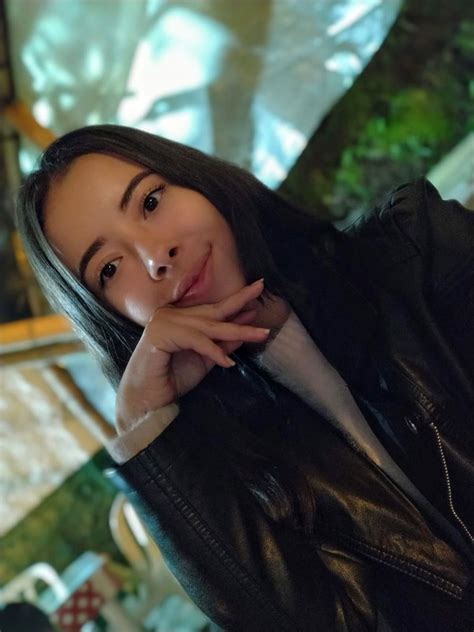 Bella Sweet Live Cams Skype Teams Discord Telegram