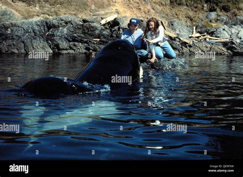 Free Willy 2 Cast
