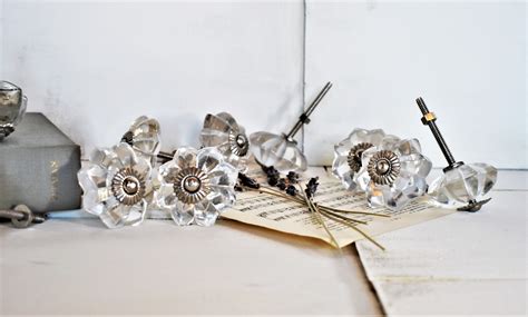 Set Of 4 Vintage Glass Knobs Vintage Glass And Metal Drawer Etsy