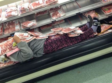 29 Examples Of Strange Behavior Ebaums World