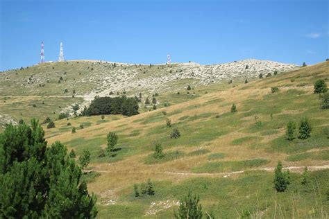 Montagne De Lure Maisons Dhôtes En Provence