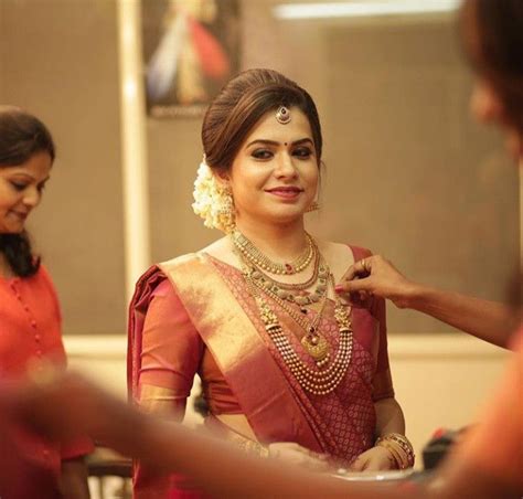 16 Beautiful Work Kerala Wedding Hairstyles For Long Hair