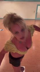 Insta Vid K S Britney Spears Sweating Her Ass Off Phun Org Forum
