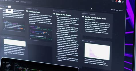 흰색과 검은색 로봇 장난감 옆에 켜진 검은색 노트북 컴퓨터 사진 Unsplash의 무료 컴퓨터 이미지