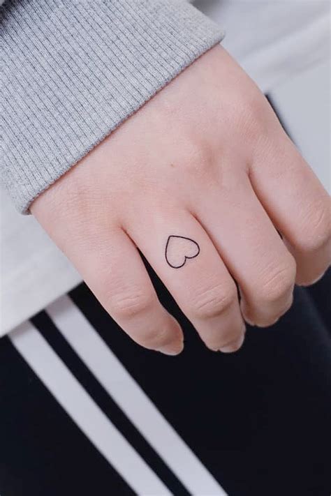 Finger Tattoo Small Heart Templates Heart Henna Tutorial For