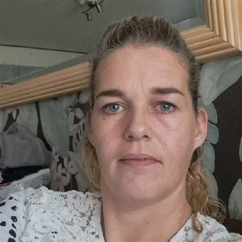 Priscilla De Visser Postbezorger Op Scooter Postnl Linkedin