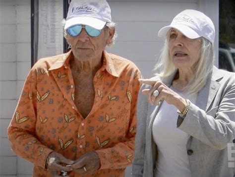 Fans React After Suzanne Somers Widower Alan Hamel Confirms Hes