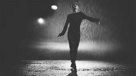  Danser Sous La Pluie Tumblr 1000 Dancing In The Rain Stock