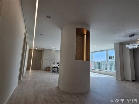 르포 10년 묵은 집 한샘으로 싹 고치고 2천만원 할인받았다