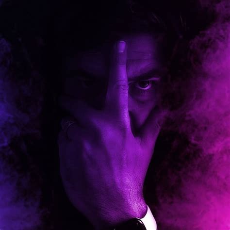 ‎آآبوۣۗوٰٰ۫ آلڜۅۄۆد‎ Shadowissa On Threads