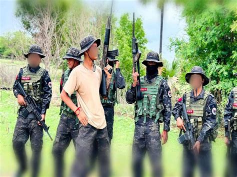 ပခုက္ကူမြို့နယ်တွင် ပျူစောထီး အလောင်းအား နာရေးကားဖြင့် လာကောက်သည့် စစ်သားများကို မိုင်းဆွဲ တိုက