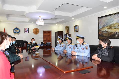 Д Ганзориг Цэрэгтээ хайртай даргадаа дэмтэй ажиллаарай Newswall