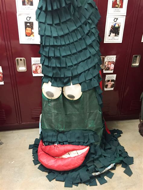 Retired Stanford Trees Have Found A Home In Green Library Stanford Report