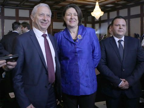 Герджиков обяви железопътния транспорт за приоритет