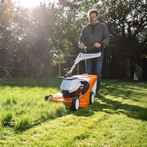 STIHL RMA VC Cordless Self Propelled Lawn Mower