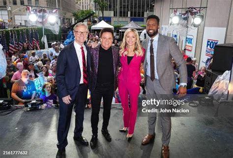 539 Ainsley Earhardt And Fox News Photos And High Res Pictures Getty Images