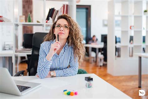 Qué diferencias hay entre un dominio y un hosting Todo sobre Marketing Digital Planeta M