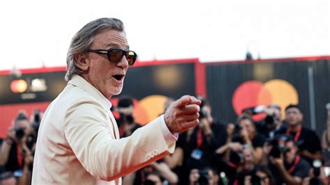 Daniel Craig Looks Unrecognisable With Long Hair At Venice Film
