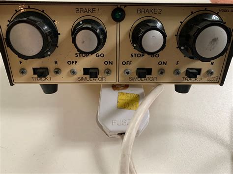 Gaugemaster Model Ds Twin Track Controller With Brake Simulator