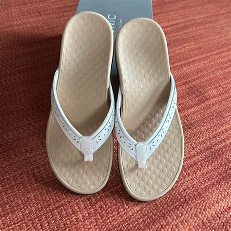 Vionic Shoes Bionic Cassandra White Patent Sandals New In Box Poshmark