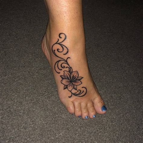 Sept 2019 Henna On The Foot Flower Foot Henna Foot Tattoos Simple