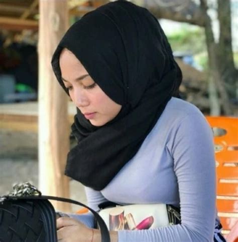 Awek Melayu Bertudung Yang Amat Cun Dan Cantik Eratuku
