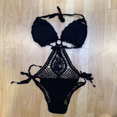 Hot Sexy Lauren Hamden Bikini Pics