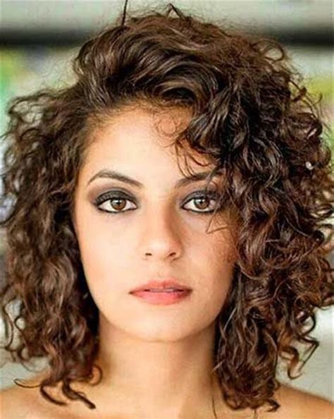 Short Curly Hairstyles For Women 30 Styling Ideas Top Beauty Magazines