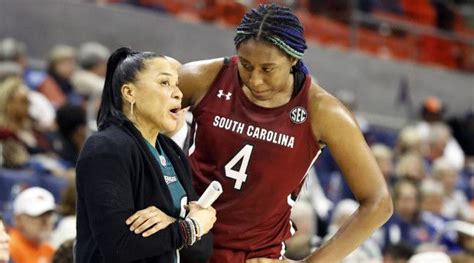 Dawn Staley Thinks Aliyah Boston Should Enter Wnba