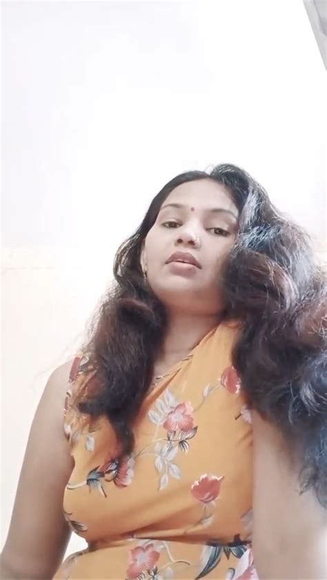 hello everyone 🍫 priya vlog hello everyone 🍫 priya vlog by mohini priya