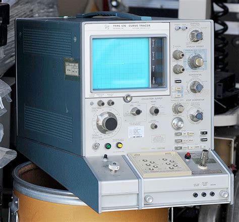 Tektronix 576 Curve Tracer Rescience