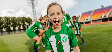 Meitenes Fs Mettafs Metta