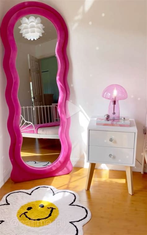 Pin By Grecia Rubio On Cuarto Ku In 2025 Cute Home Decor Bedroom