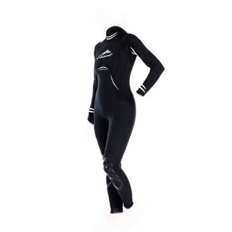 ايجار بدلة غوص نسائية