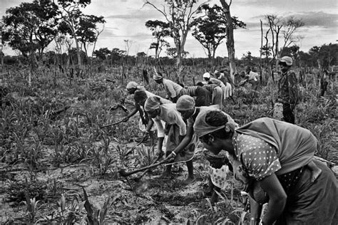 Mostra Do Fotojornalista Italiano Uliano Lucas Chega Ao Museu Nacional Da República Acha Brasília