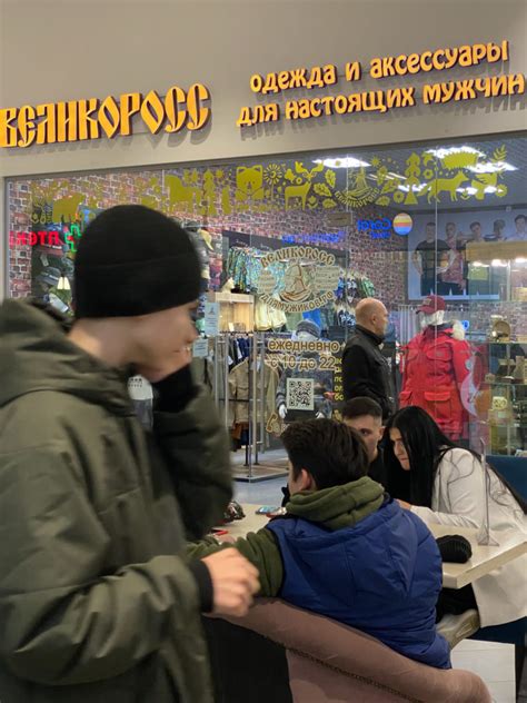 Обереги и военные: ремни с молитвой и коллекция Z-носков